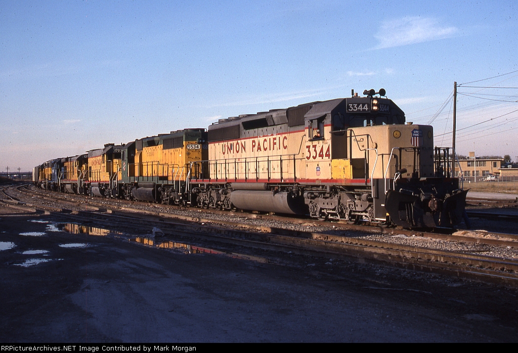 UP SD40-2 3244